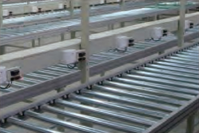 Versatile Roller Conveyor for Multi-Variety Logistics Conveying